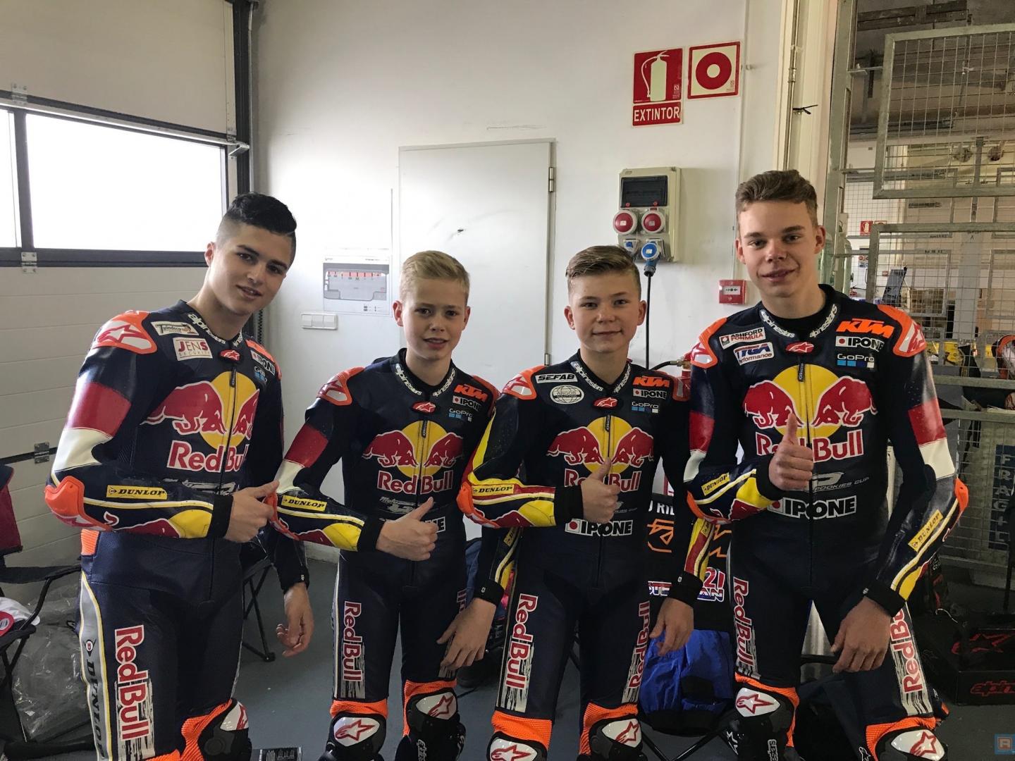 Red Bull MotoGP Rookies Cup talenten beginnen in Aragon aan het nieuwe ... Red Bull MotoGP Rookies Cup talenten beginnen in Aragon aan het nieuwe ...